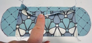 Make a padded shoulder strap for your handbag